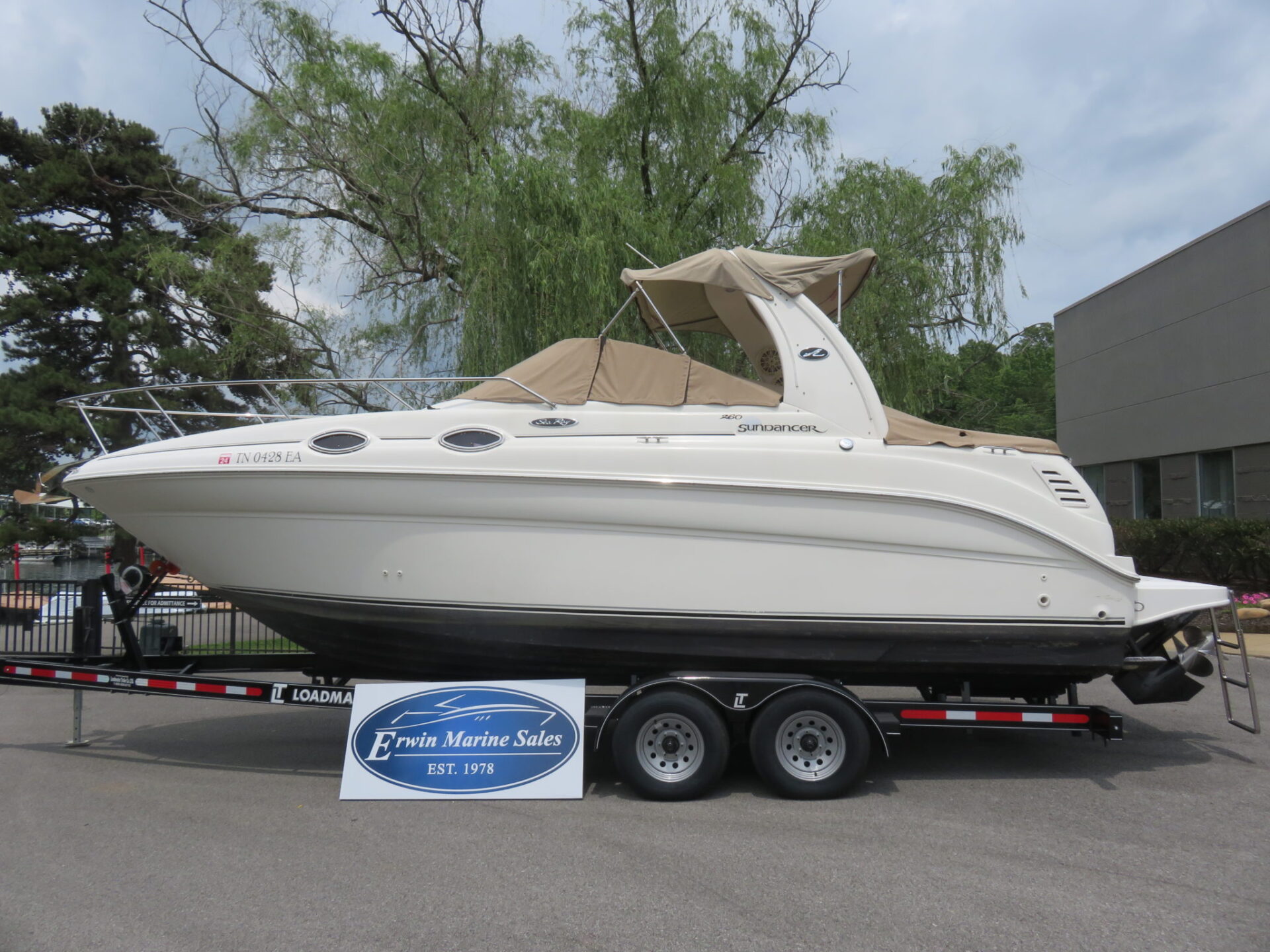 26′ to 30′ 11″ – Erwin Marine Sales